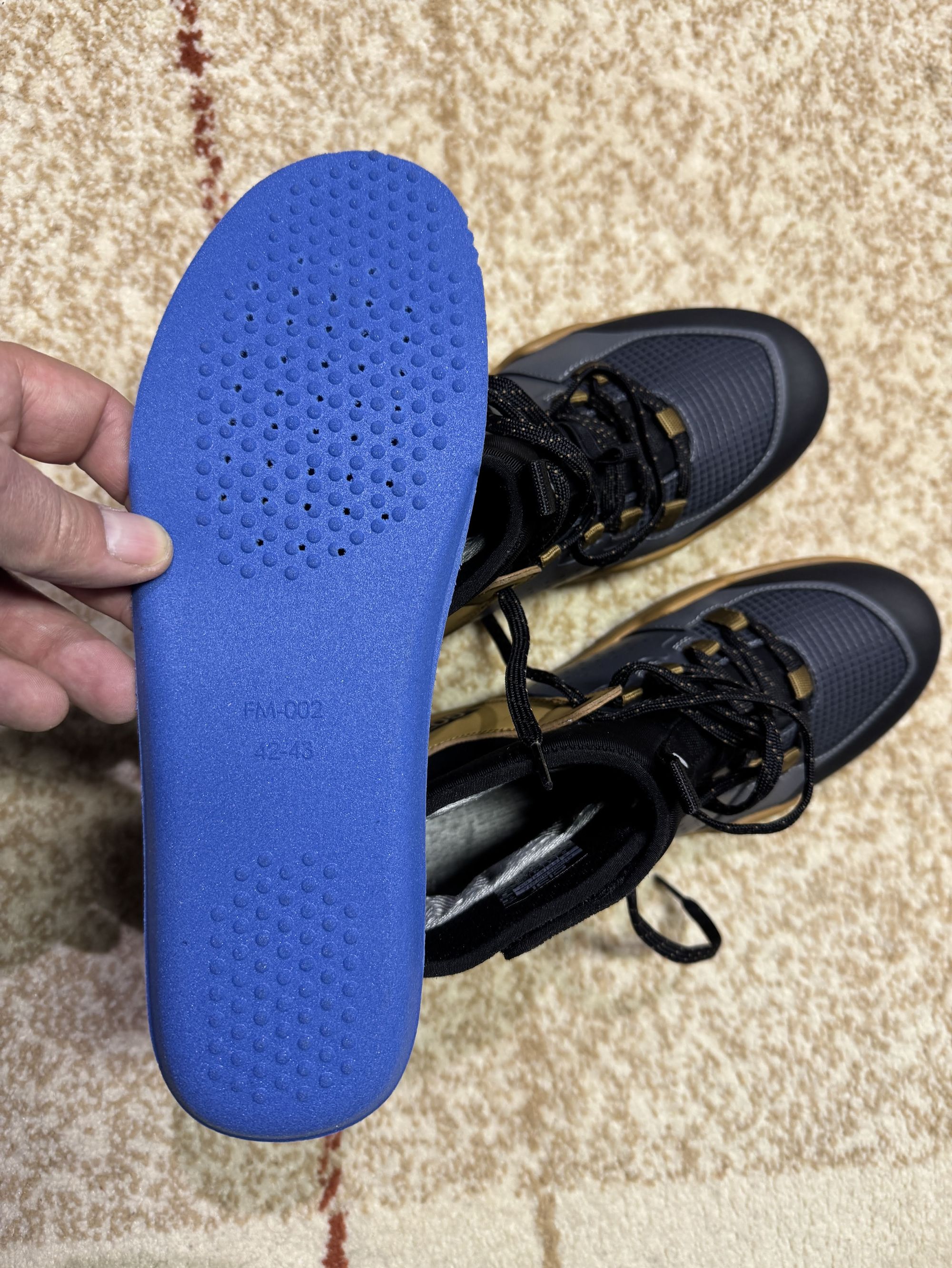 Test: zimní tretry SIDI Atomus MID GTX, silniční král do zimního terénu ...