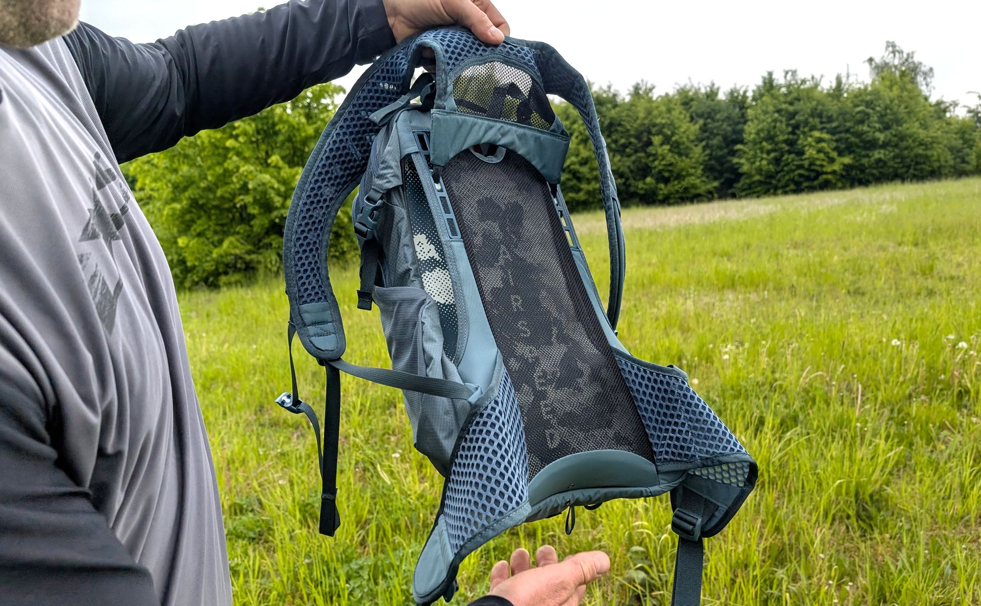 Test: Osprey Syncro 12 - osvědčený batoh v novém kabátě | DoleKOP.COM